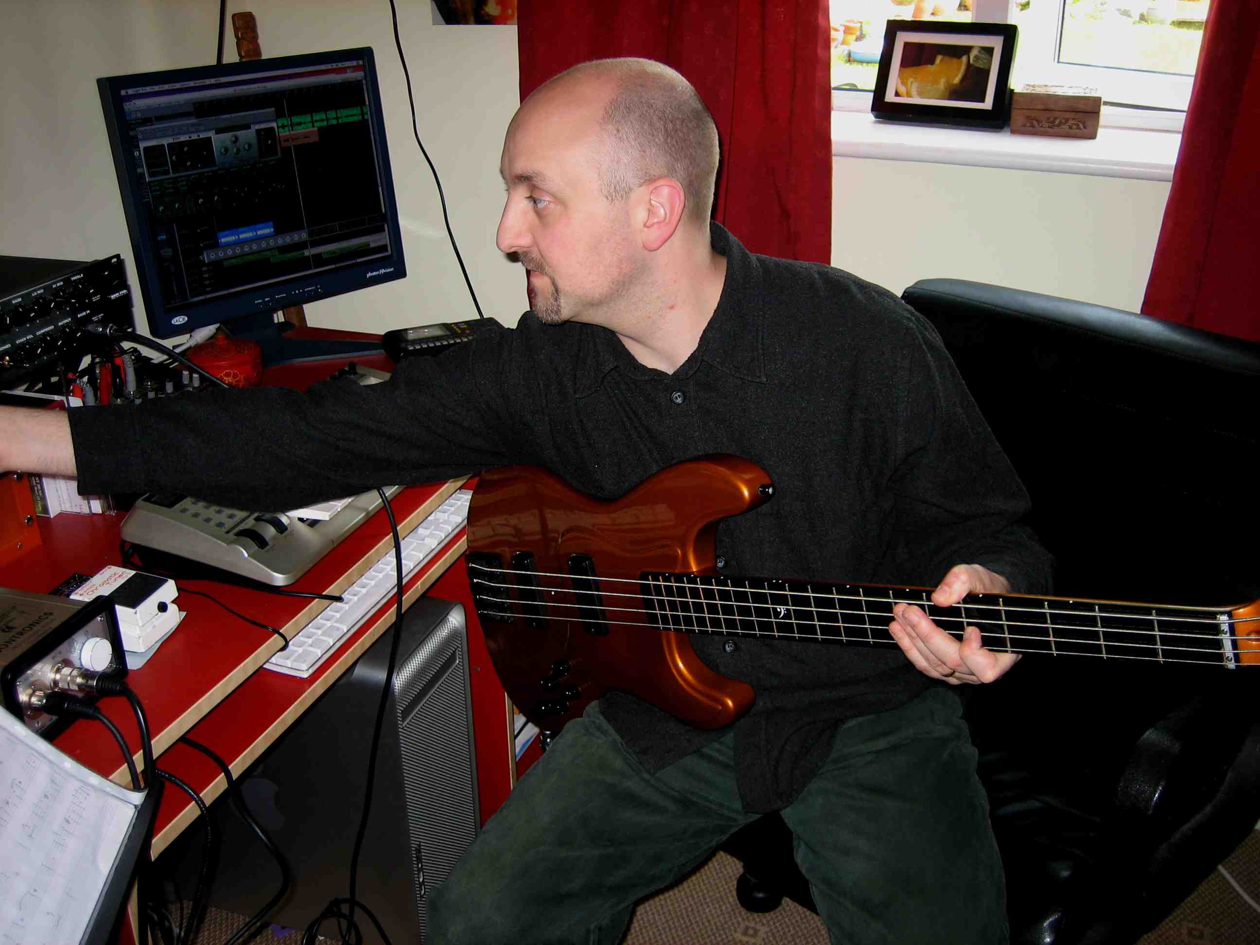 Colin Edwin | TalkBass.com